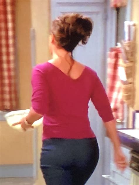 Pin By Abigail Colclough On Movie Tv In Leah Remini Leah King Of Queens