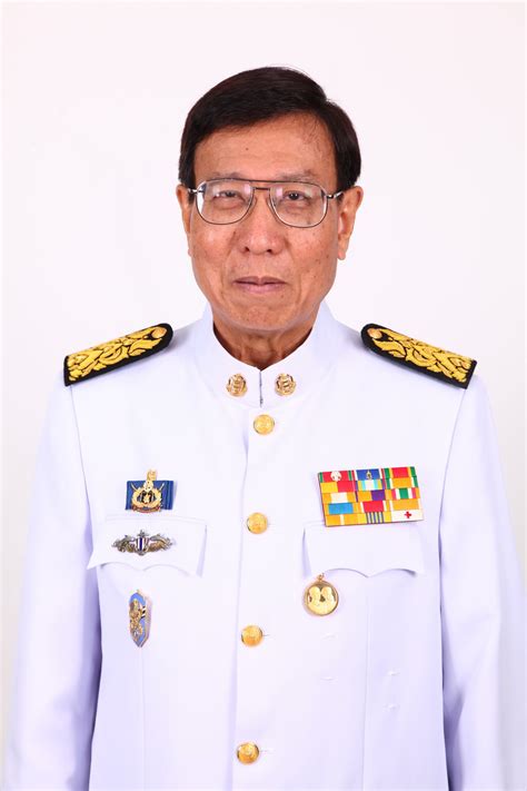 ทรงพระกรุณาโปรดเกล้าฯ แต่งตั้ง พรเพชร วิชิตชลชัย ผู้ตรวจการแผ่นดิน