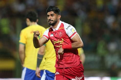 ماجرای حرکت عجیب و باورنکردنی بازیکن پرسپولیس چرا دانیال اسماعیلی‌فر خودزنی کرد؟ فوتبالی