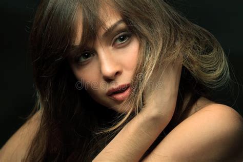 Pi Kne Kobiety M Odych Nagich Zdj Cie Stock Obraz Z O Onej Z Splendory O Wietlenie