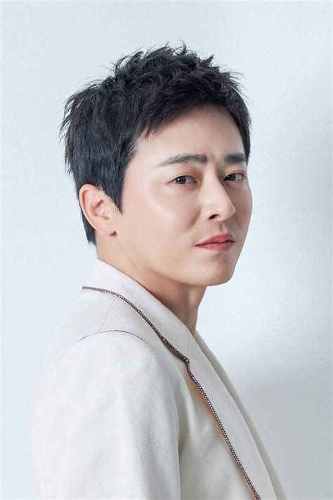 ‘여름의 남자 조정석 ‘좀비딸 자신감“본업이 제일 즐거워” Is인터뷰