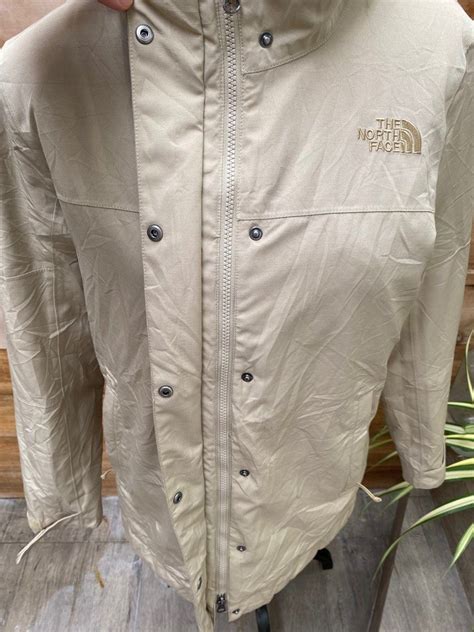 The north face Dryvent, Women's Fashion, Coats, Jackets and Outerwear ...