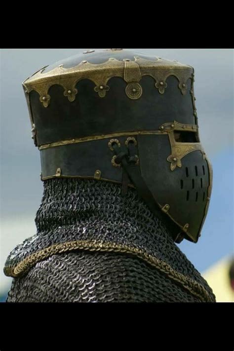 10 12 Century Riveted Mail Armour And Crusader Era Helmet Caballería Medieval Medieval Helmets 10 12 Century Riveted Mail Armour And Crusader Era Helmet Caballería Medieval Medieval Helmets