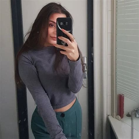 Mathilde Mathildou On Threads