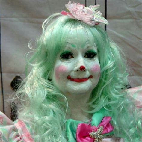 Professional Clown Lynette Keane Mcdonald Of Michigan City Indiana Sharing Gods Love And Gods