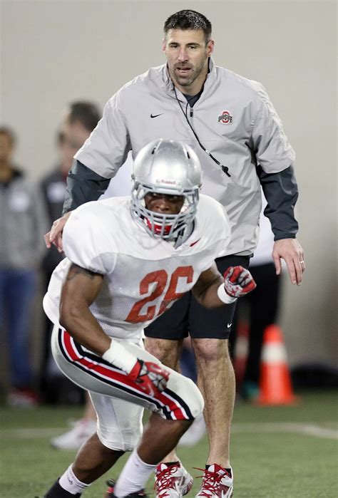 Ex Ohio State Player Mike Vrabel Addresses Photos With Reporter Yahoo