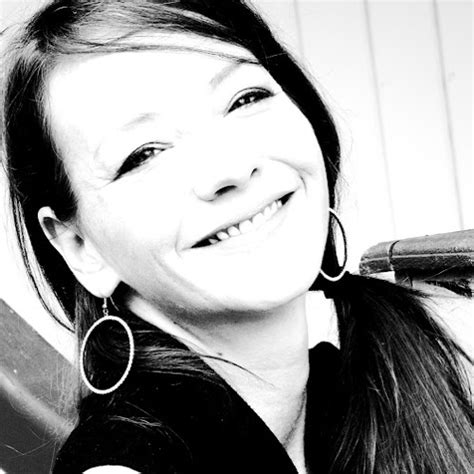 Stream Démo Nancy Lemire Cover Back To Black Acoustic Amy Winehouse By Nancy Lemire 1