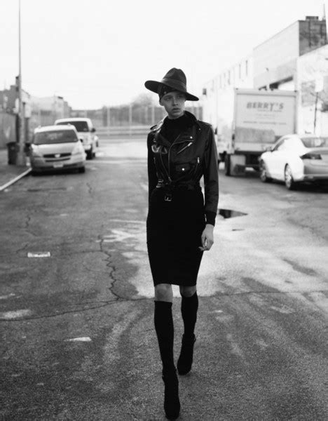 Nina Dapper Metro Models