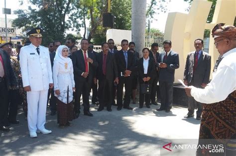 Djafar Ahmad Dilantik Jadi Bupati Ende Antara News Kupang