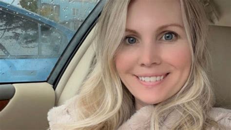 Mormon Mum With 37 000 A Month Onlyfans Account Told To Choose Between