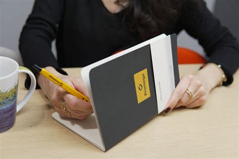 From Phd To Communications In Four Phases A Practical Guide To Uncover