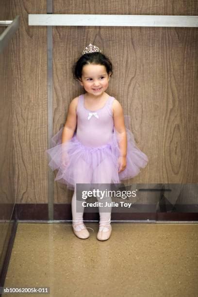 Elevator Dance Photos And Premium High Res Pictures Getty Images