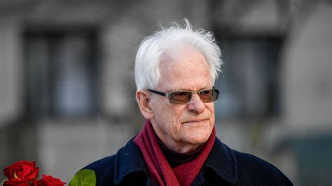 Ingvar Carlsson Har Visat Att Döden är Livsviktig