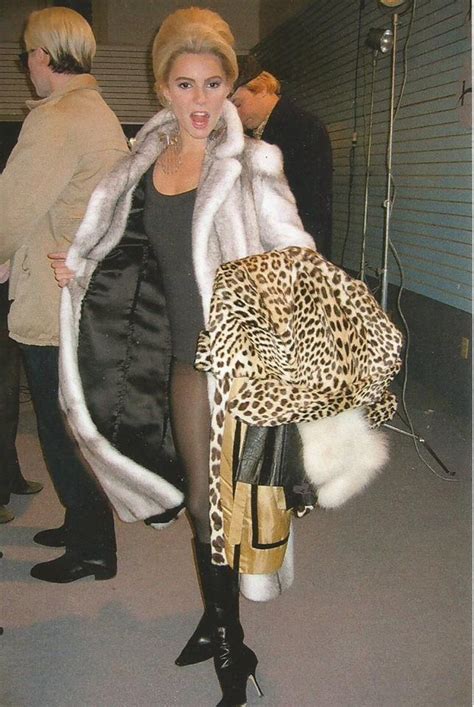 Pin By Cecimoranfarias On Clothes Edie Sedgwick 1960 Fashion Edie