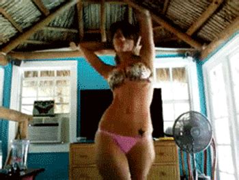 Hot S Of Girls Shaking Their Assets That Will Make You Very Happy