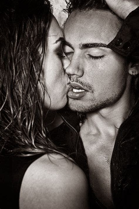 Beautiful Colorful Pictures And S Sensual Couples Pictures