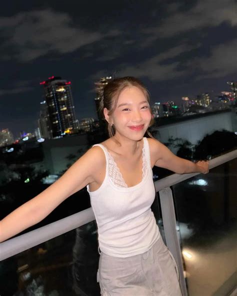 เปิดวาร์ป Kaew Natruja สาวน้อยวัยใส น่ารักมีเสน่ห์เต็มพิกัด ถูกใจหนุ่มๆ