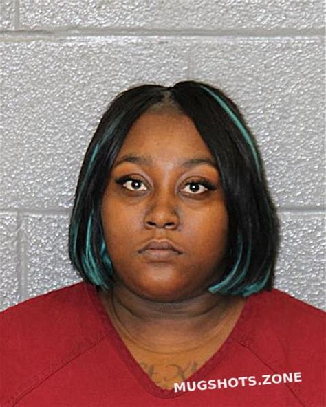 Martin Shaquila 01 31 2024 Mecklenburg County Mugshots Zone