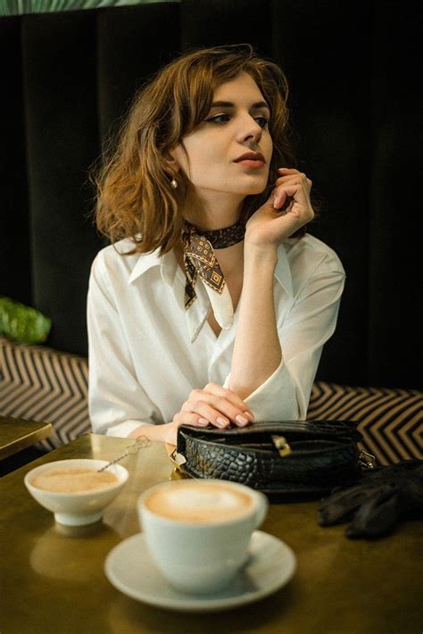 24 How To Wear A Scarf Ideas How To Wear A Scarf Fashion Outfits Scarf