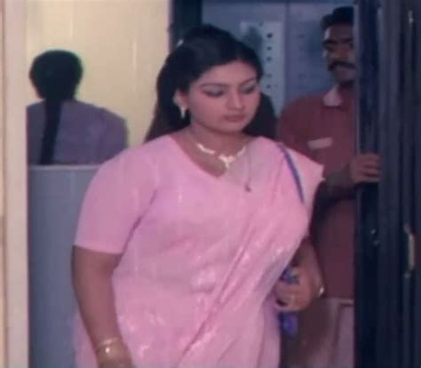 Unnimary Deepa Snehamulla Simham Unnimary Deepa Flashback