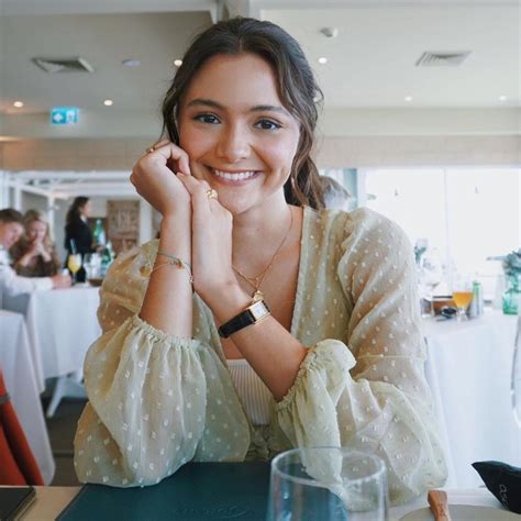 7 Potret Amanda Rawles Aktris Cantik Yang Perankan Sosok Laura Anna Foto 1