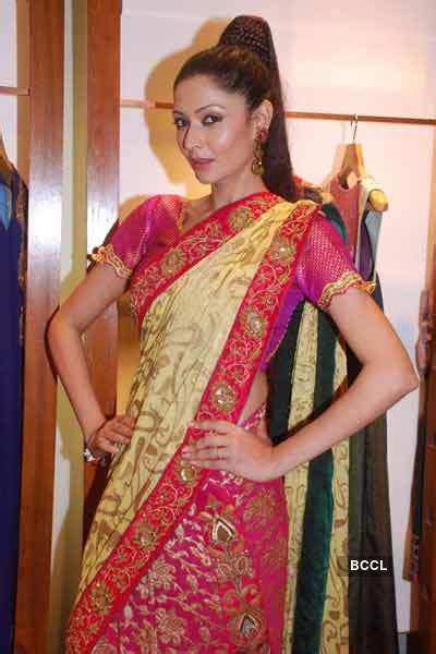 Shruti Sanchetis Collection Preview The Etimes Photogallery Page 24