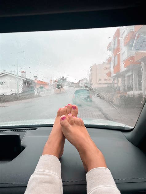 In The Car R Feetmodels