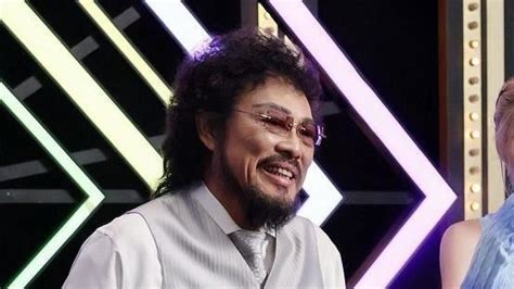 姊弟昔為錢鬧翻！張菲罕見同框恆述法師 「勾手燦笑」粉碎決裂謠言 娛樂星聞