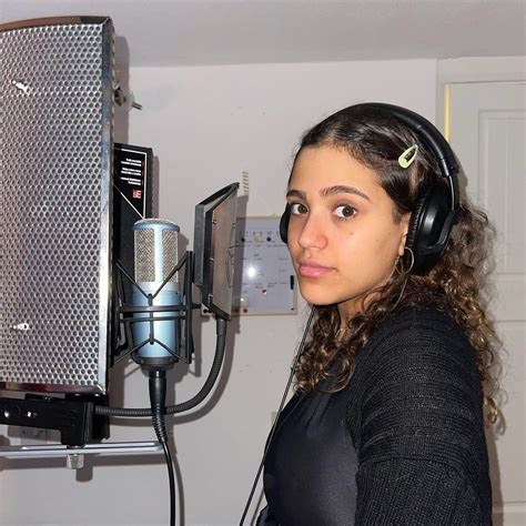 جانا عمرو دياب شراكة احترافية مع والدتها في شركة إنتاج عالمية مجلة هي