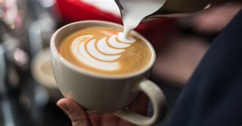 El Arte Del Latte Los Secretos De Los Baristas Para Dibujar En El Café Y Dónde Probar Los