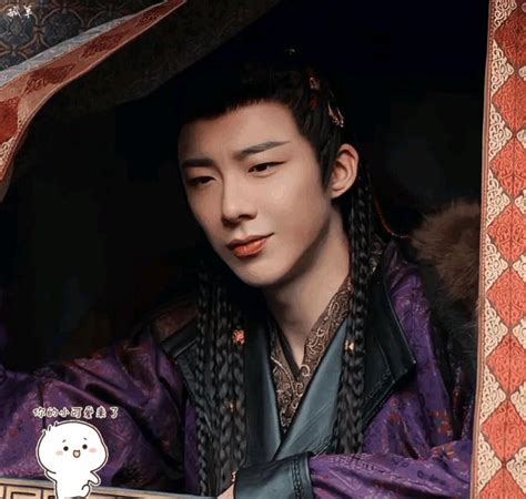 摩登兄弟刘宇宁 新闻 241127 刘宇宁在《珠帘玉幕》中的演技与古装扮相获粉丝盛赞——本命星新闻