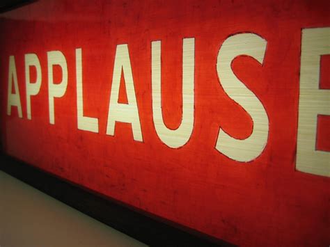 Red Applause Sign Bingkai
