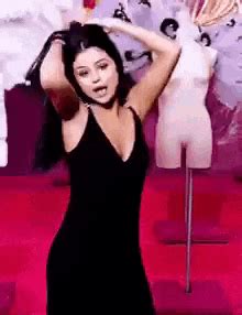 Selena Gomez Gif Gifcen