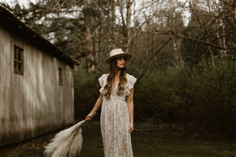 How To Nail The Coastal Cowgirl Look This Summer