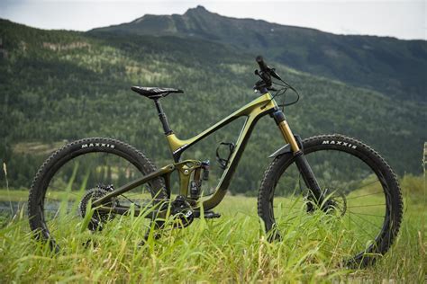 [first Ride] Giant Reign Advanced 29 Mtb Mag Com