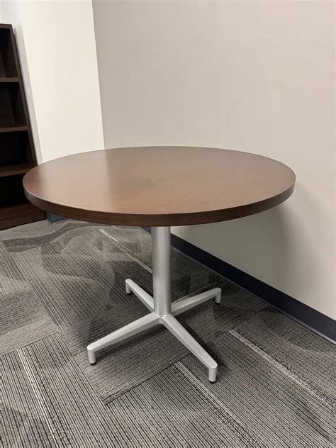 Veneer Walnut Table Main Street Office Furniture