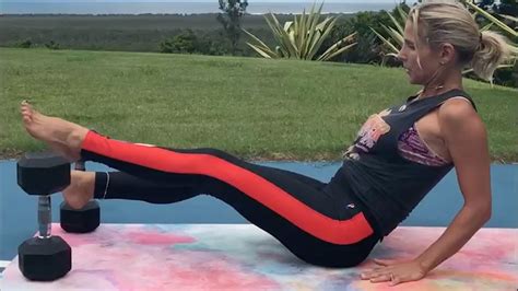 Watch Los 5 Ejercicios Favoritos De Elsa Pataky Para Un Abdomen Más Plano