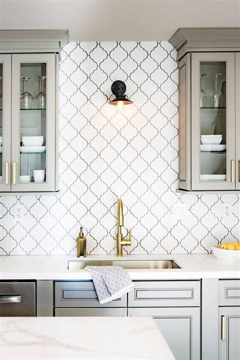 Kitchens With Arabesque Tile Backsplash Things In The Kitchen
