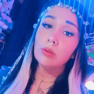 Watch 𓄂 ♛ ׂ🧁Ʈꫝ֟፝Ⓛi😈 Live Stream On Bigo Live