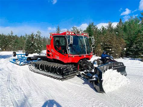 Pistenbully 400 Trail At Skicat Company