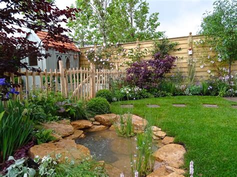 35 Best Corner Garden Ideas And Designs With Pictures