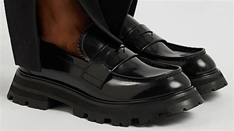 Điểm Qua 8 đôi Giày Loafer Lịch Lãm Mà Mọi Quý ông Nên Sở Hữu
