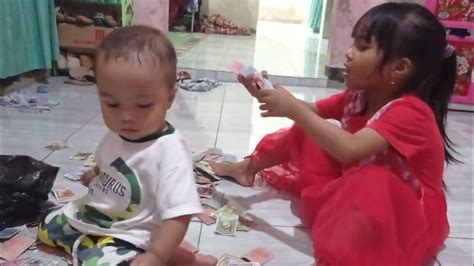 Kakak Adek Lagi Main Kartu Youtube