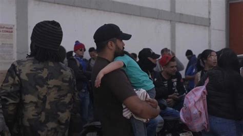Una Ola De Solidaridad Ayuda A Los Inmigrantes En La Frontera De Eeuu