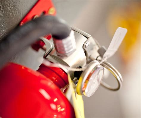 Preventing Kitchen Fires Featured 705 Black Fly