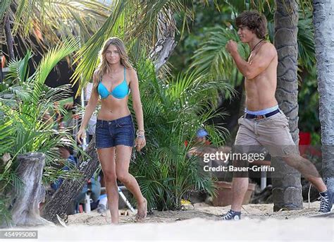 Indiana Evans And Brenton Thwaites Blue Lagoon