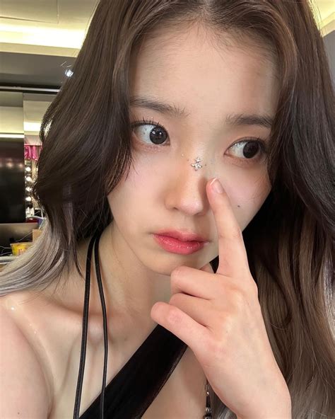 Mommy Iu Looks So Sexy In This Fit Shes Ready For Some Love On Her