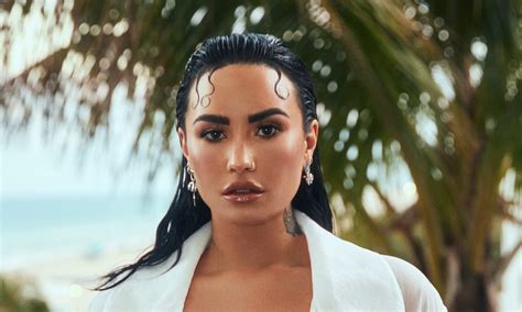 Demi Lovato Celebrates 10 Years Of ‘heart Attack With New Rock Version