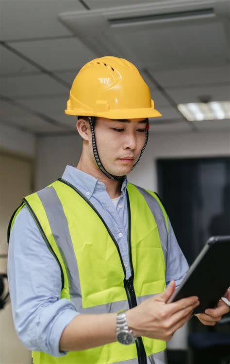 Contact Us Licensed Electrical Workers Singapore Lc Engineering