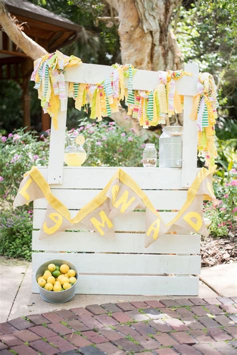 Lemonade Stand Ideas And Recipes That Are Cute And Tasty